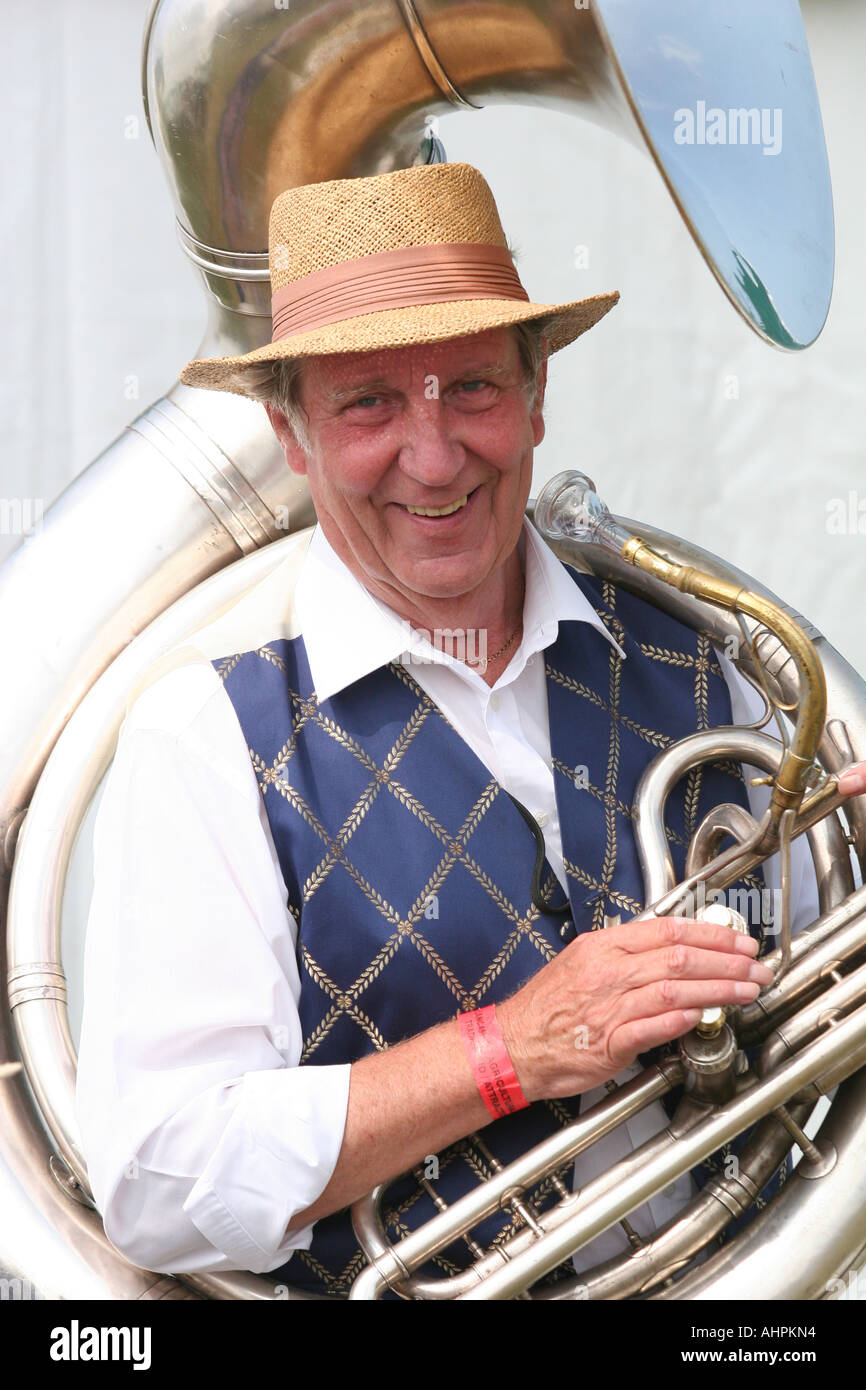 Man playing tuba player hi-res stock photography and images - Alamy