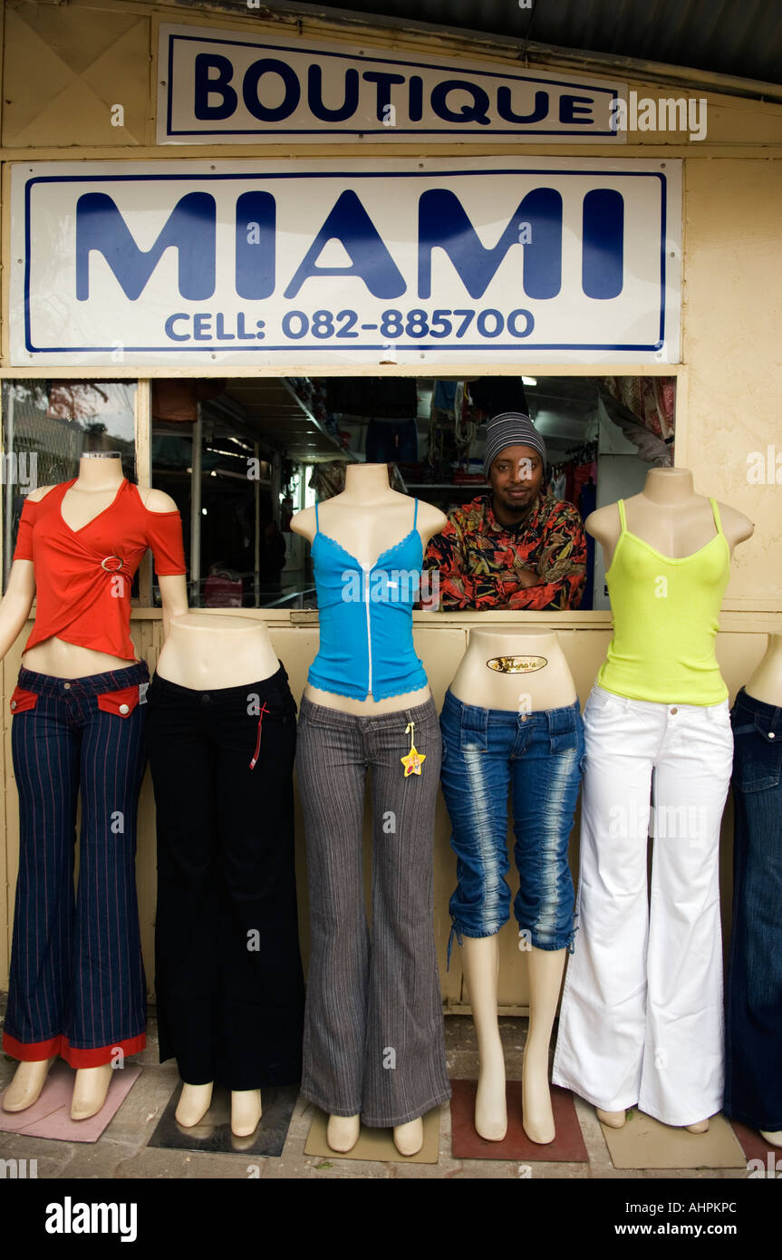 Street market in maputo hi-res stock photography and images - Alamy