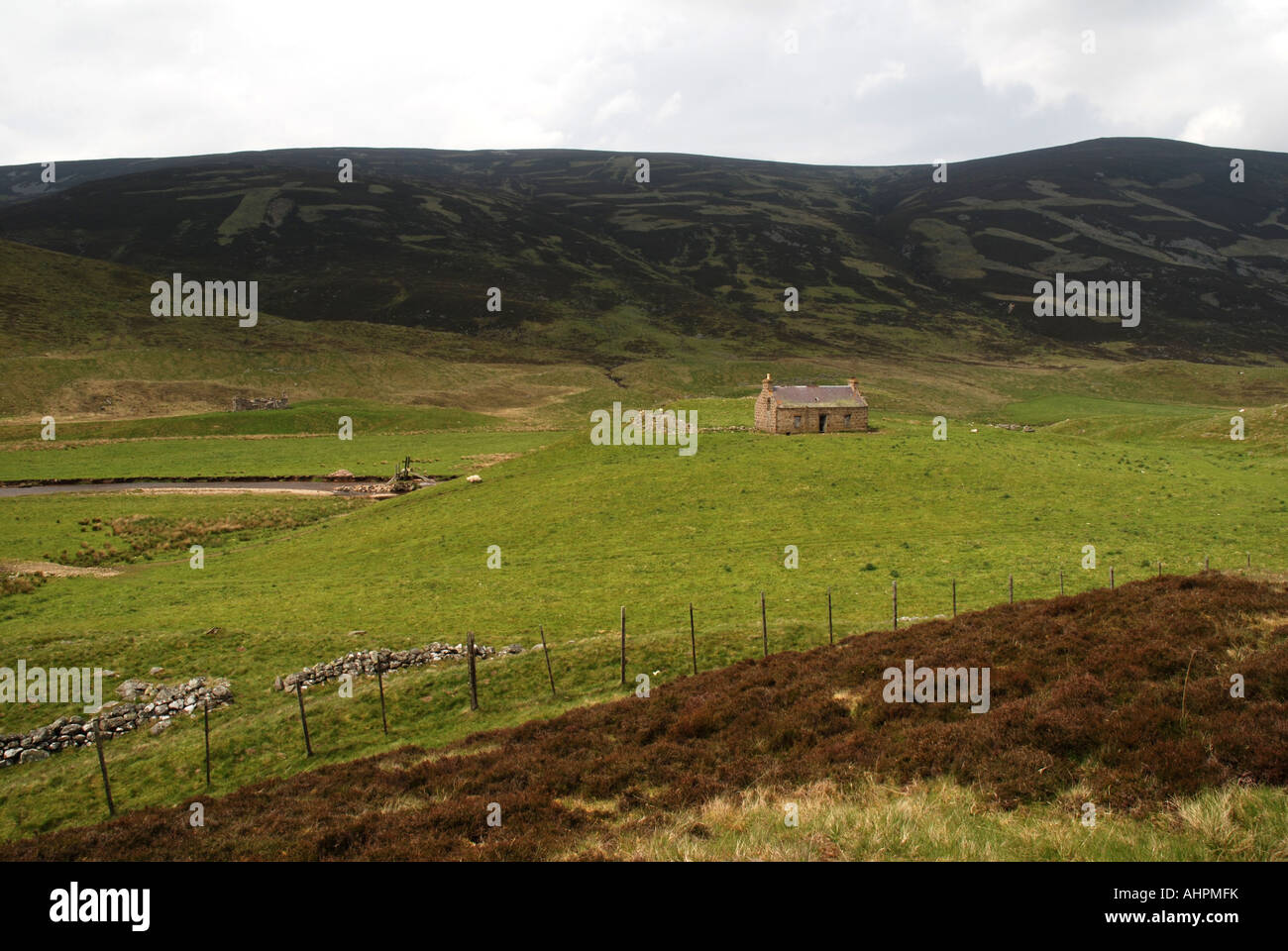 Farmhouse in Helmsdale river valley, Nw. Highland,Scotland Stock Photo ...