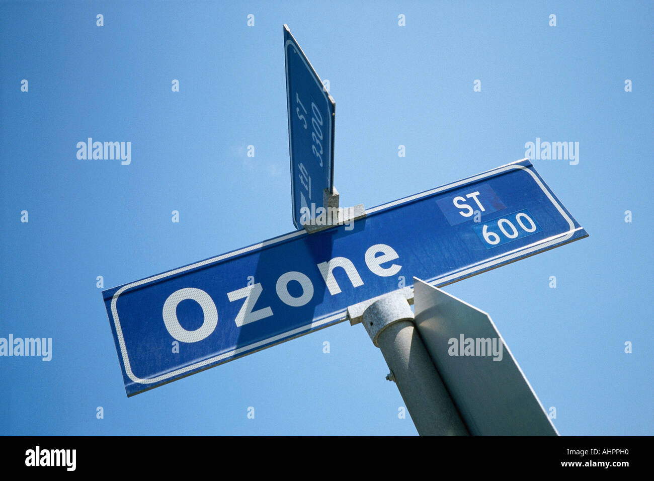 Street sign Ozone Los Angeles California Stock Photo - Alamy