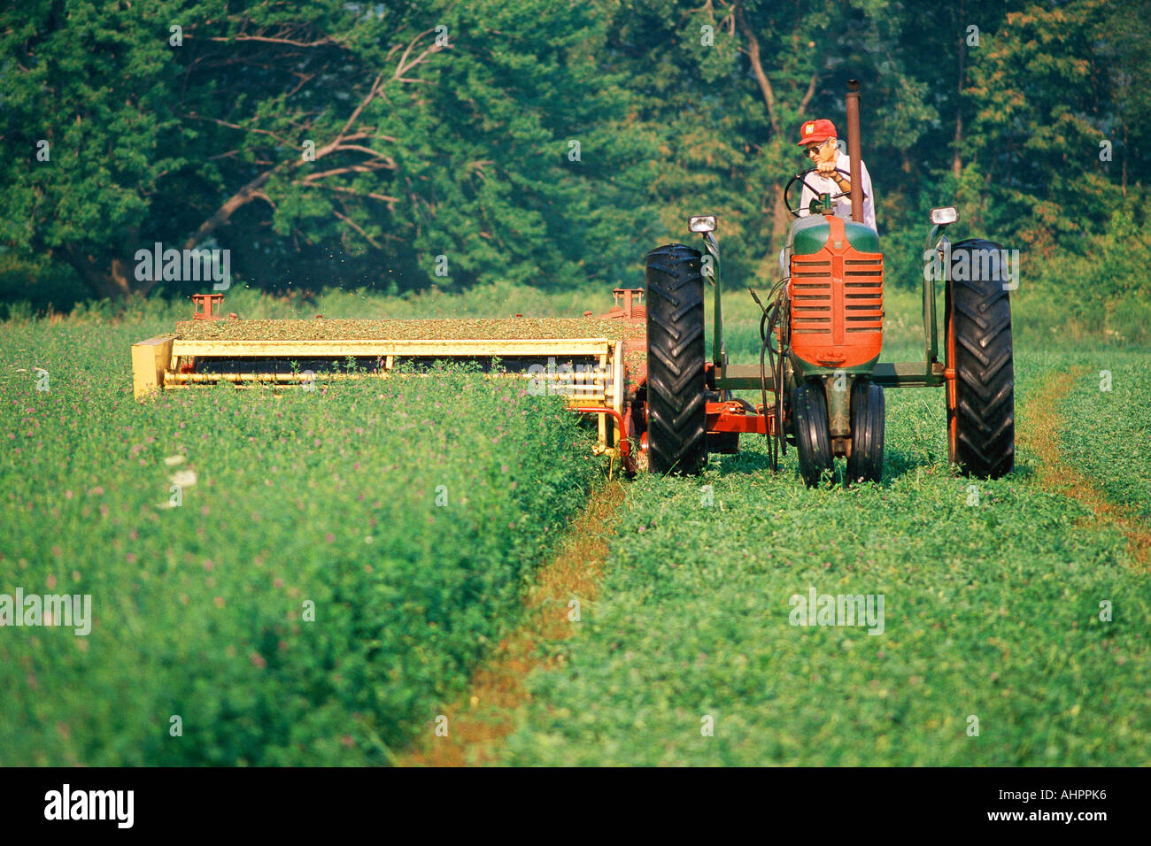 Equipment harvesting hi-res stock photography and images - Alamy