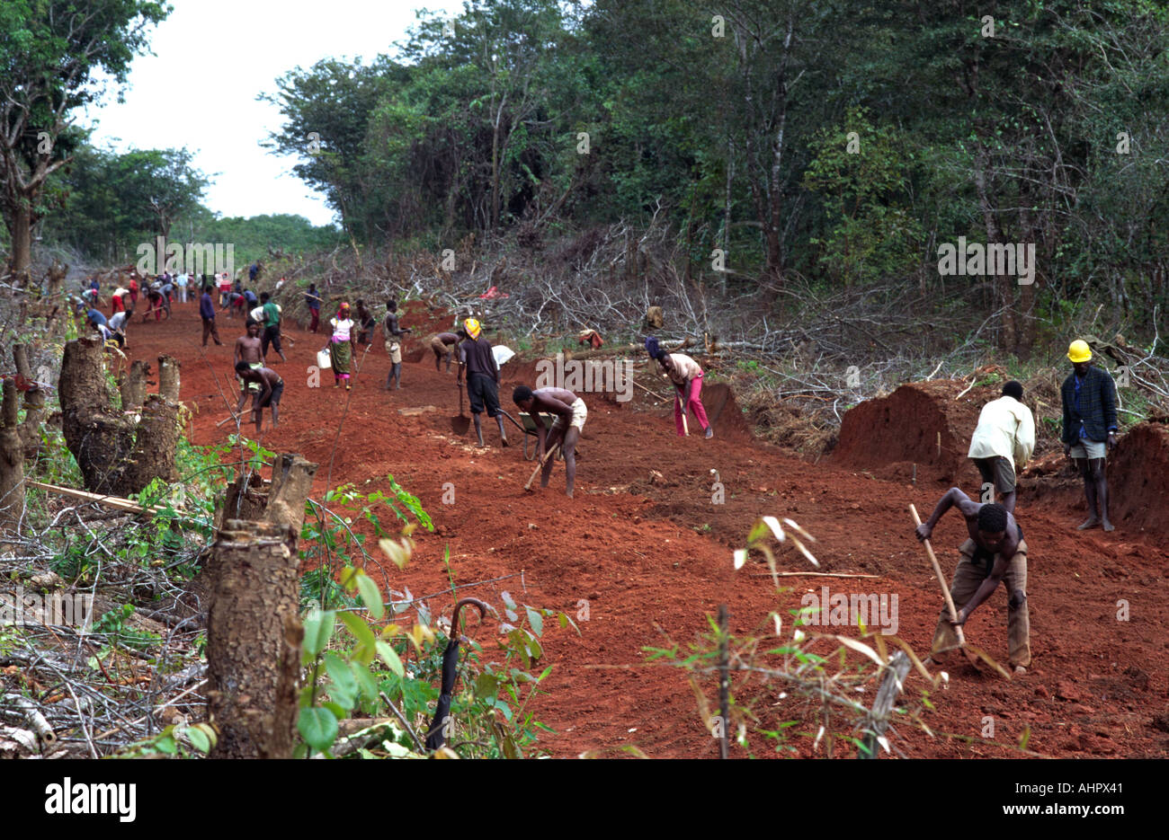 Rebuilding after war hi-res stock photography and images - Alamy