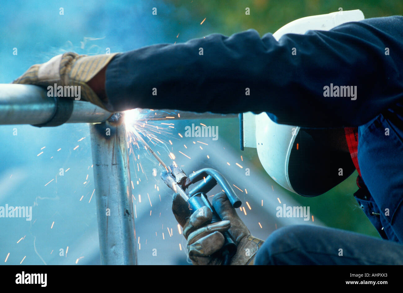 Welder the individual hi-res stock photography and images - Alamy