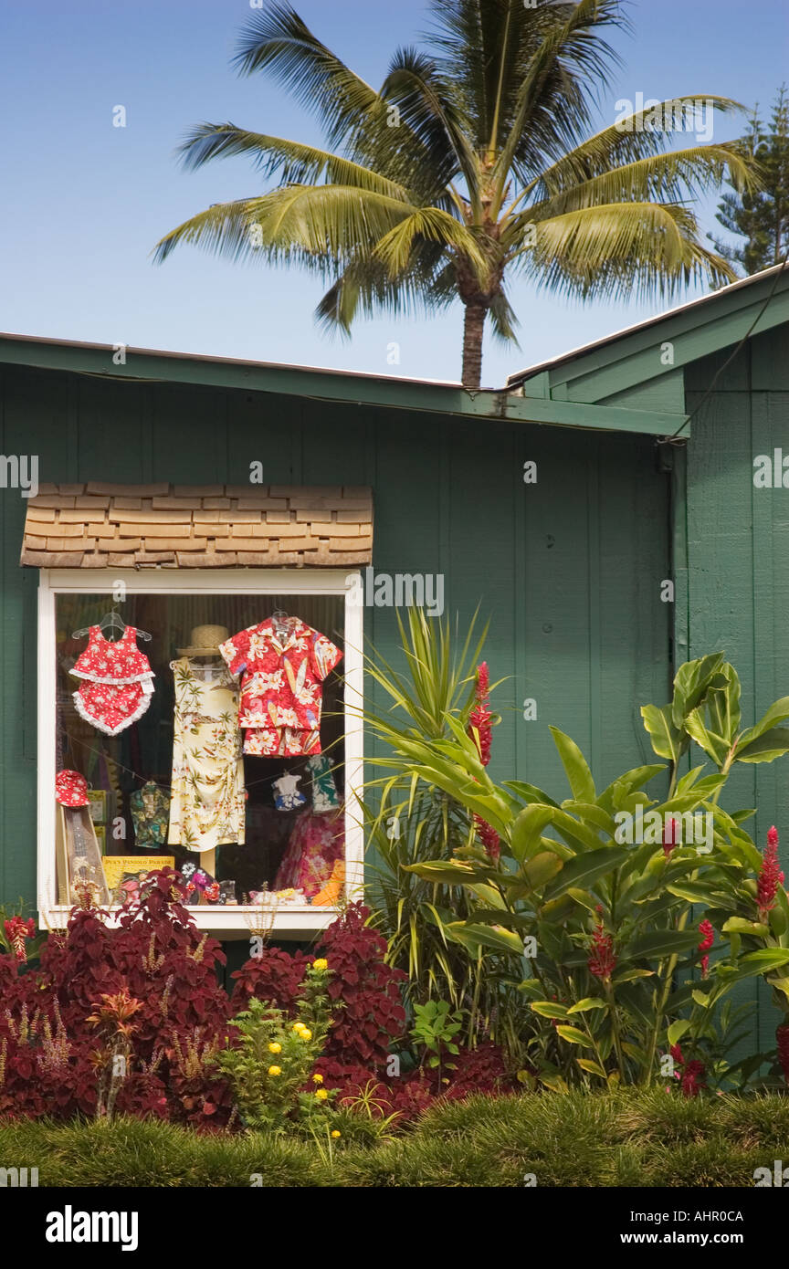 Store window display and tropical plants at shopping center in Hanalei ...
