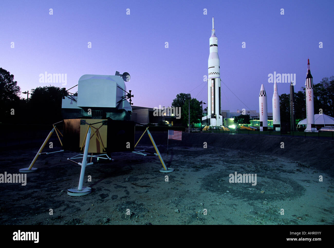 Space science center hi-res stock photography and images - Alamy