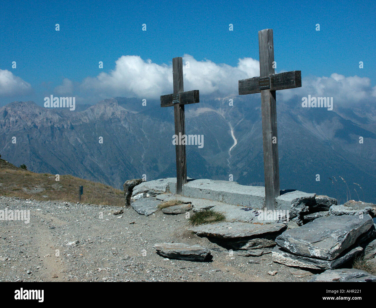 Memorial crosses to two young Italian WW2 resistance fighters in ...