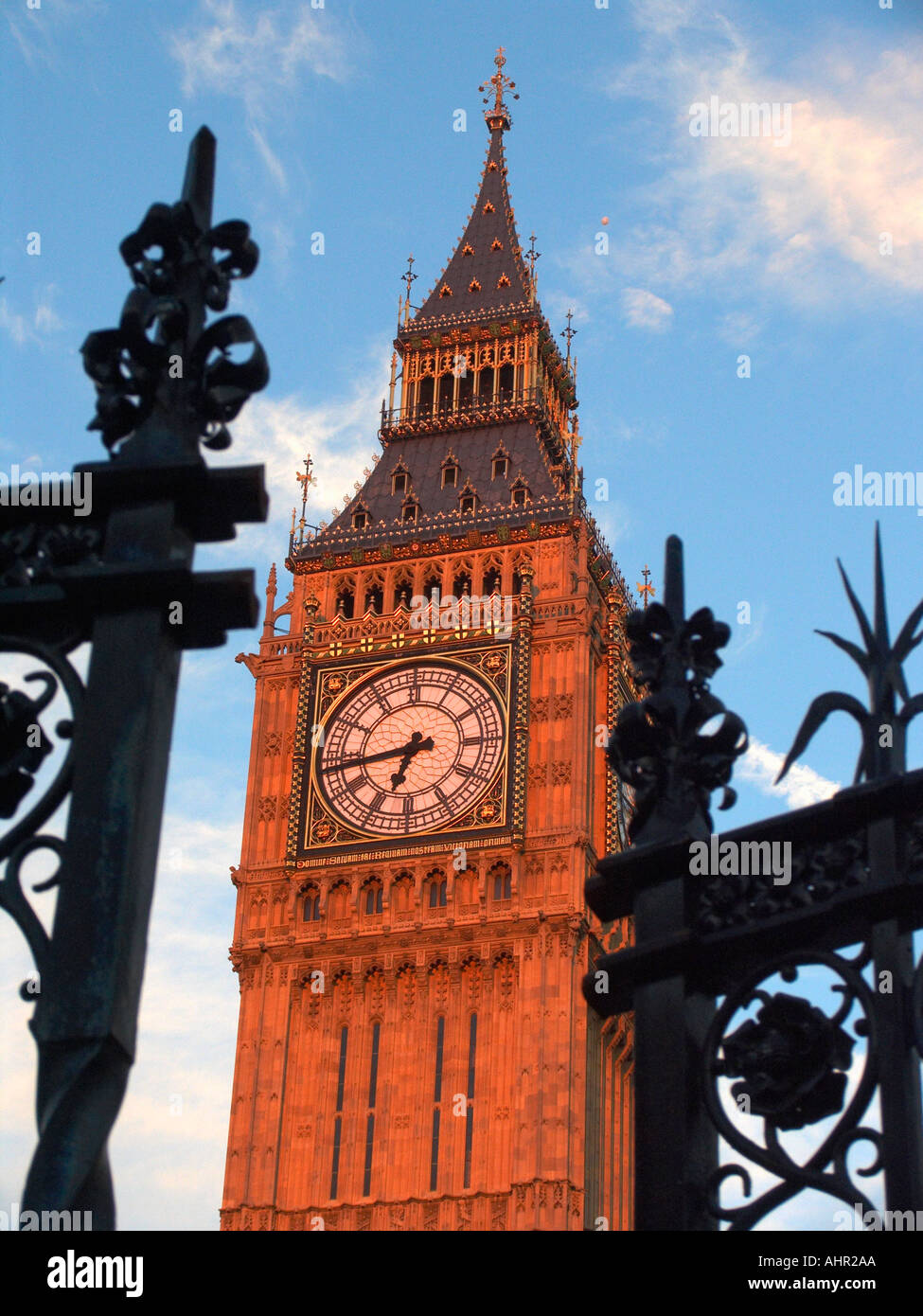 Tower of Big Ben through open gate of Westminster Palace London England ...