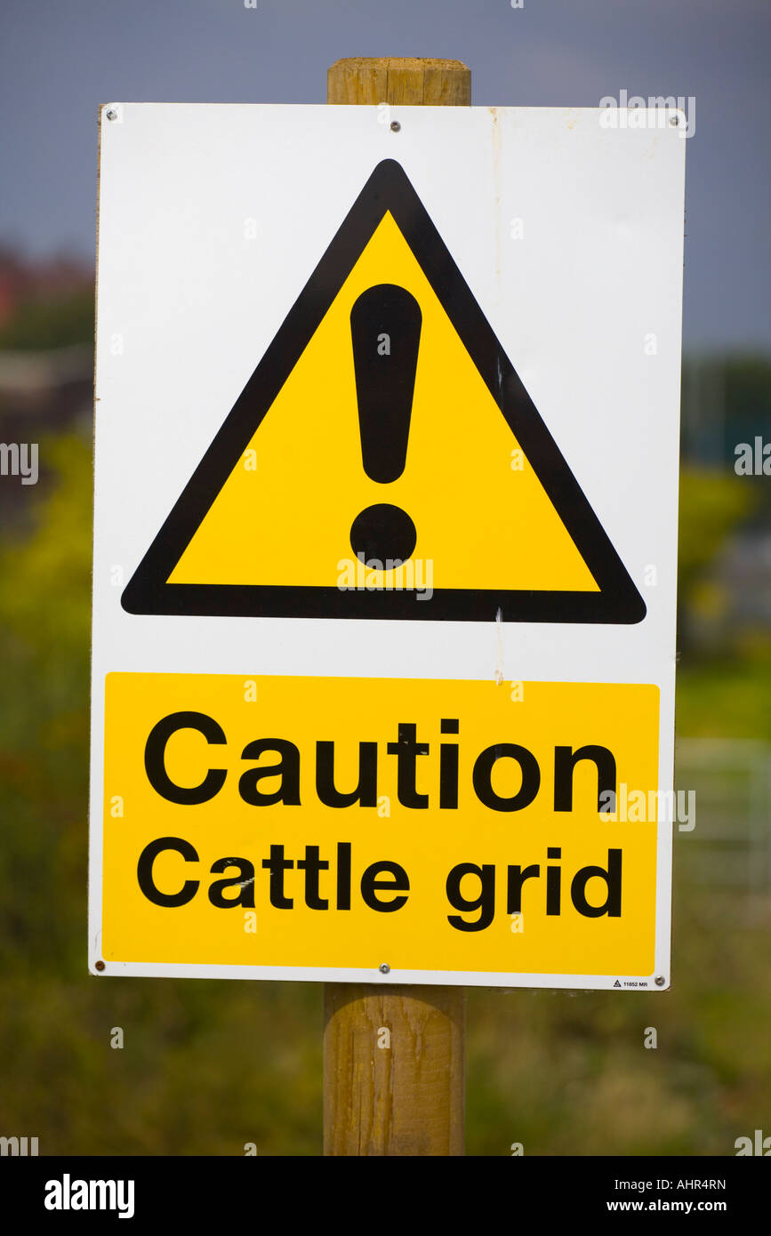 Caution signage hi-res stock photography and images - Alamy