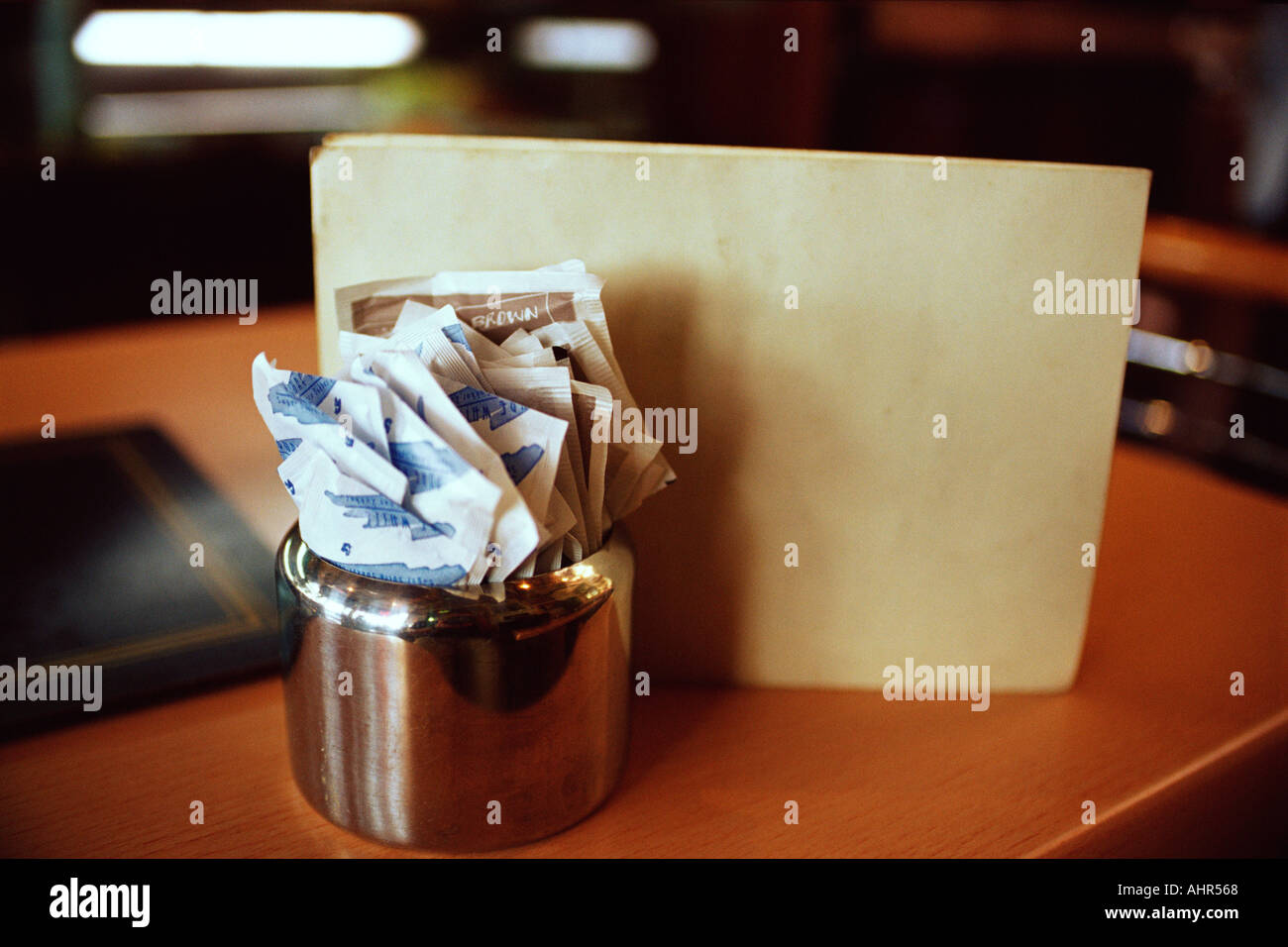 Sugar sachets hi-res stock photography and images - Alamy