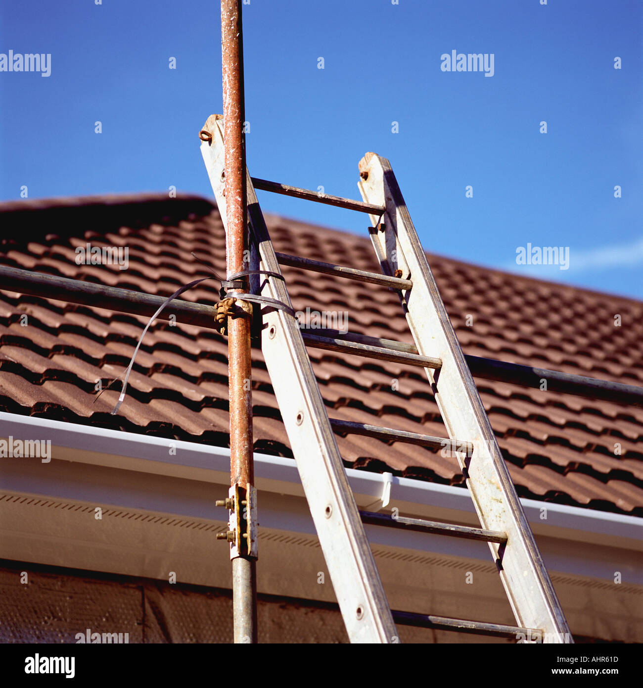 Scaffolding on house hi-res stock photography and images - Alamy