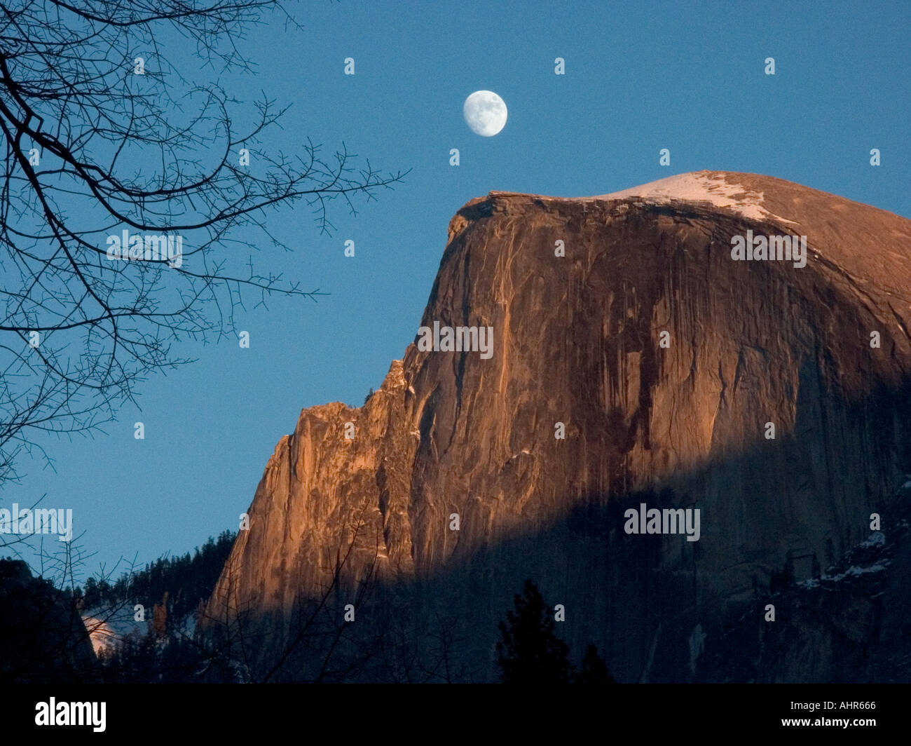 Sunset and moonrise over Half Dome Yosemite National Park California ...