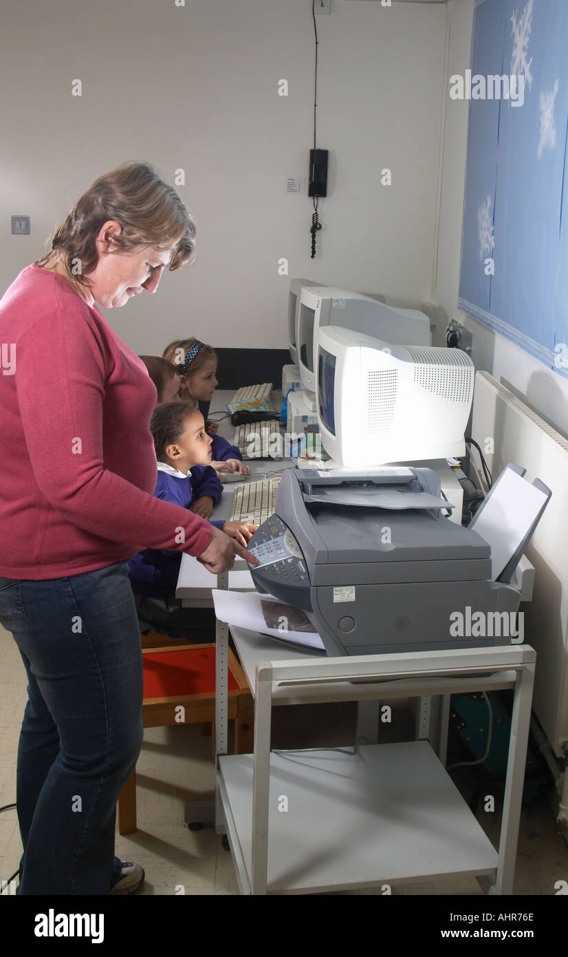 Bewbush hi-res stock photography and images - Alamy