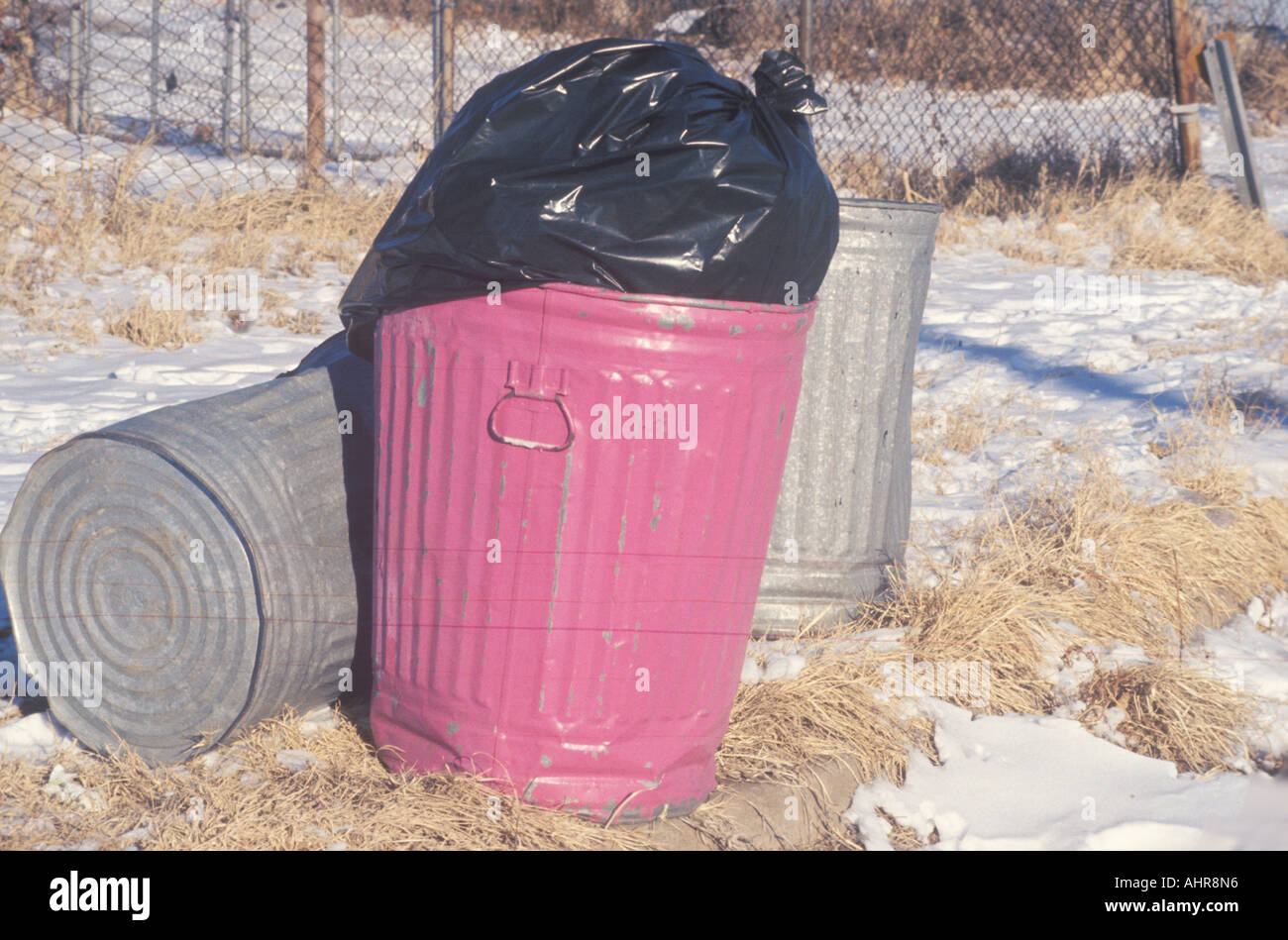 Pink trash can hi-res stock photography and images - Alamy