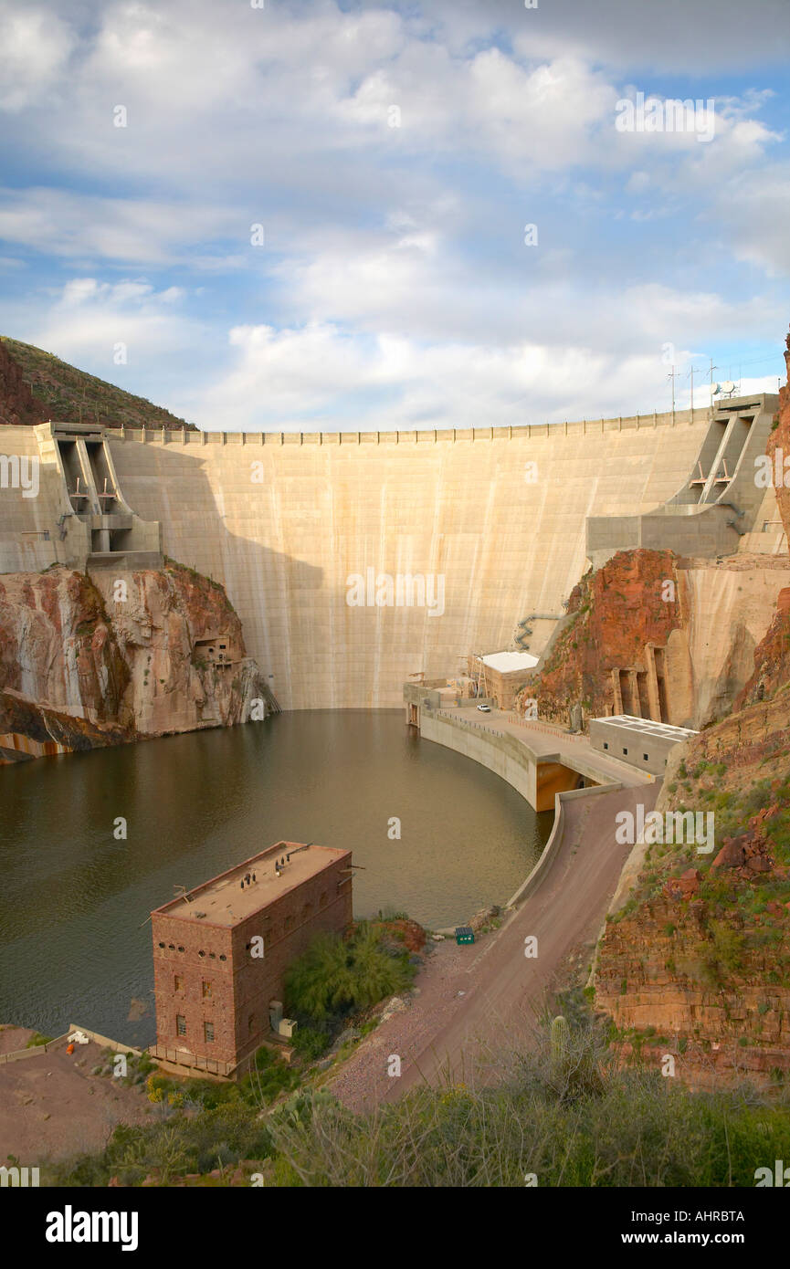 Theodore Roosevelt Dam on Apache Lake west of Phoenix AZ in the Sierra ...