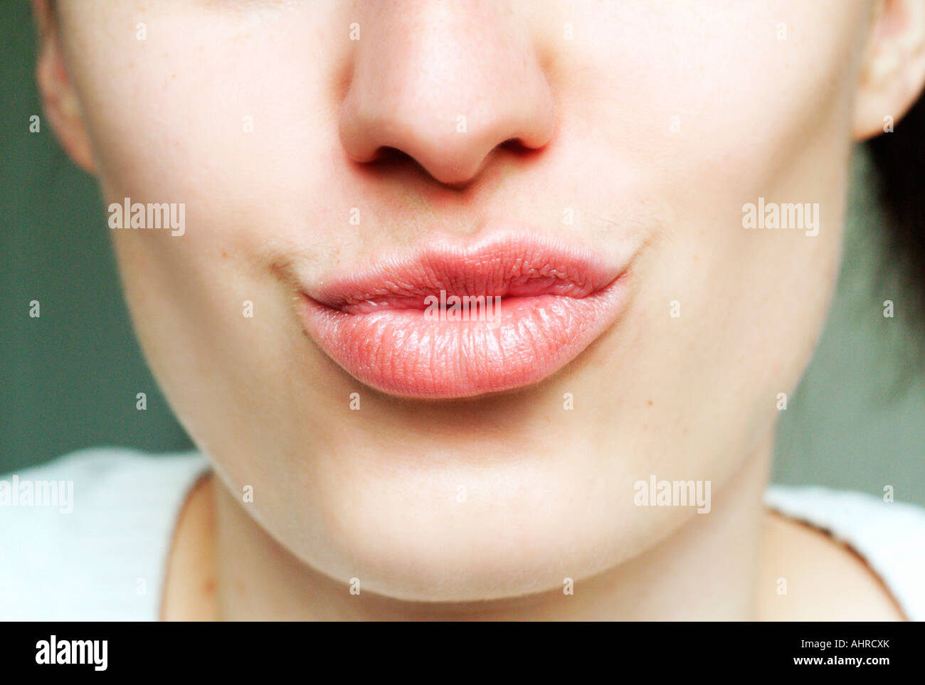 Lips kiss hi-res stock photography and images - Alamy