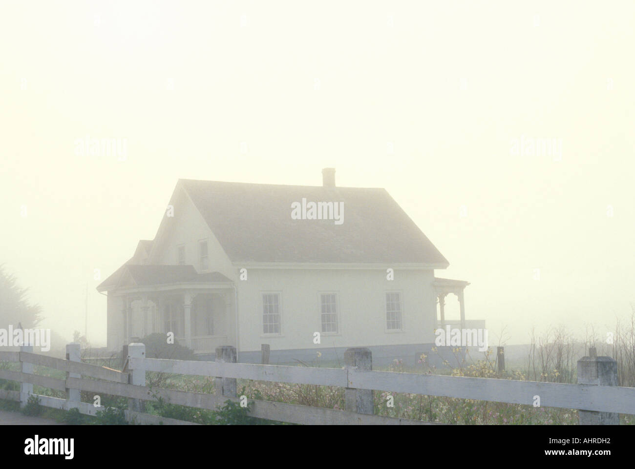 Fog enveloped building hi-res stock photography and images - Alamy