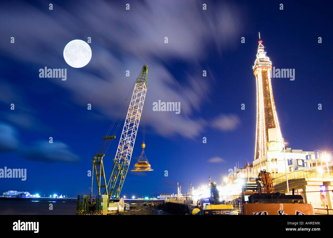 Blackpool tower construction hi-res stock photography and images - Alamy