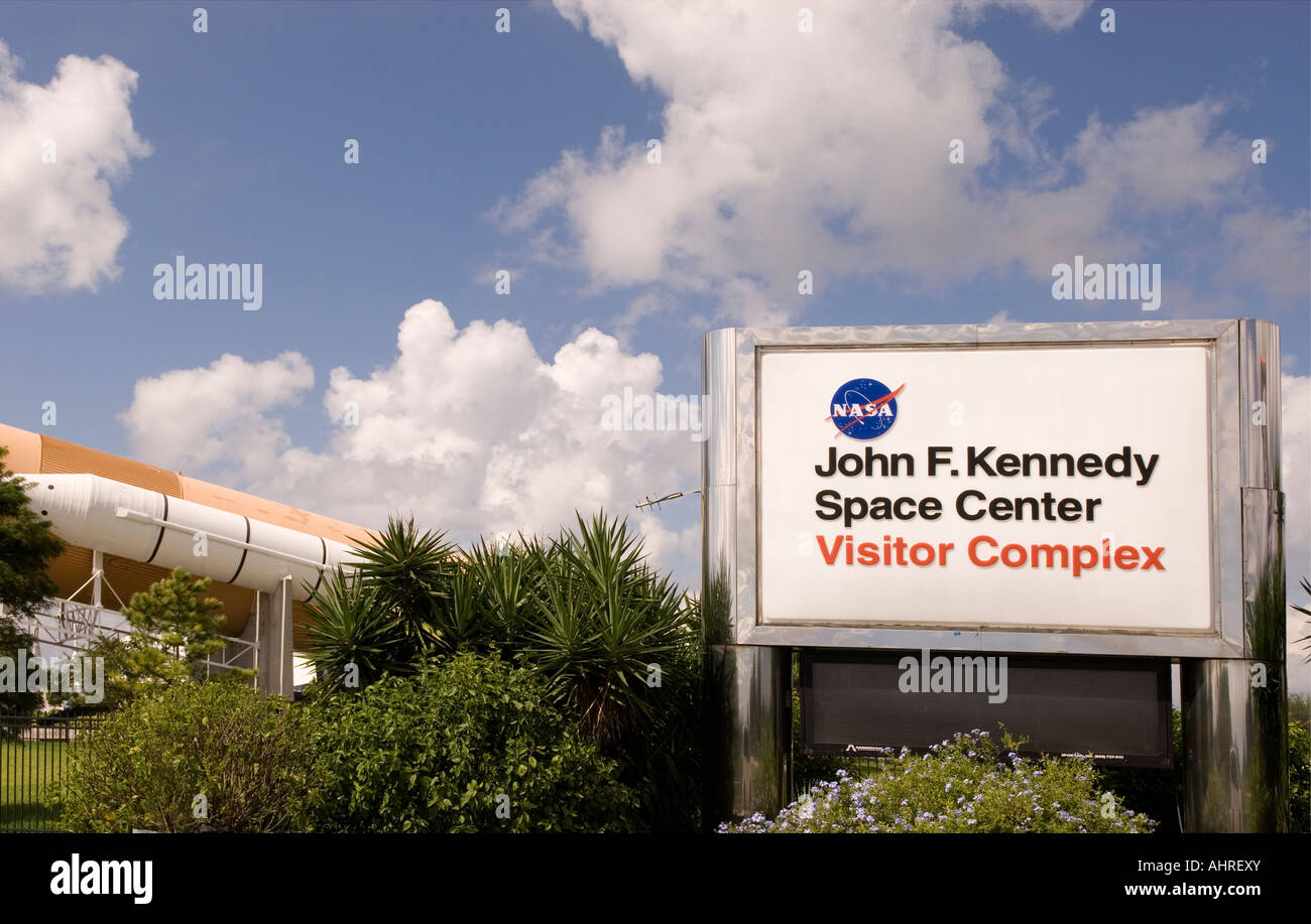 John f kennedy space center visitor complex sign hi-res stock ...