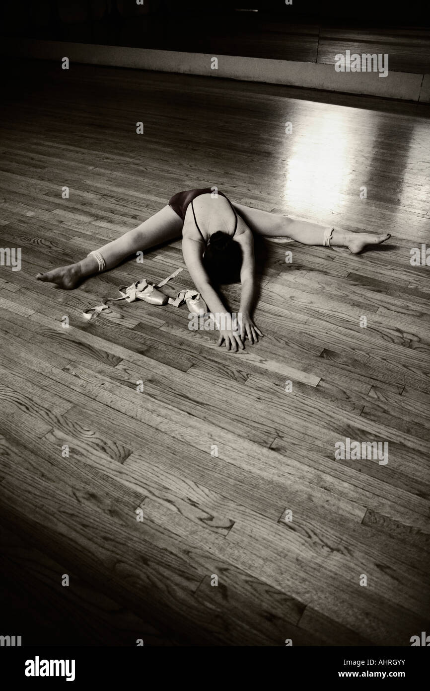 You want to be a ballet dancer hi-res stock photography and images - Alamy