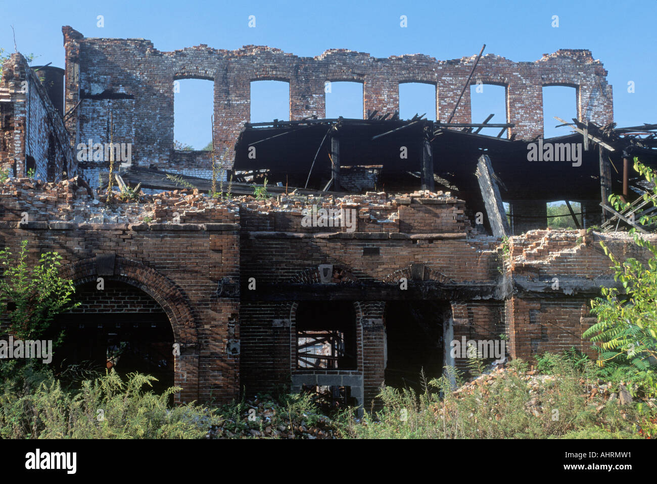 Crumbling brick building Paterson New Jersey Stock Photo - Alamy
