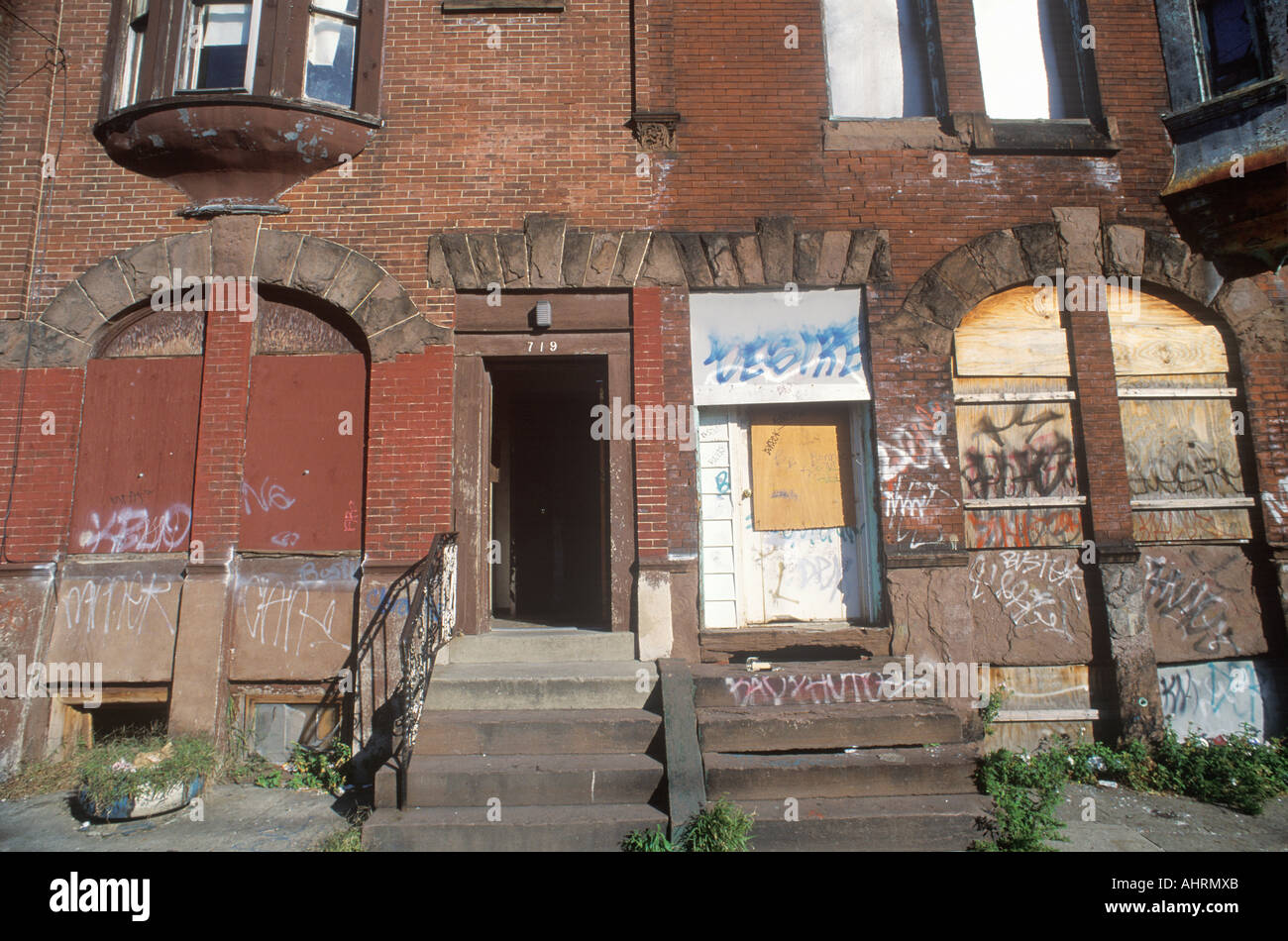 Abandoned decay apartment united states hi-res stock photography and ...