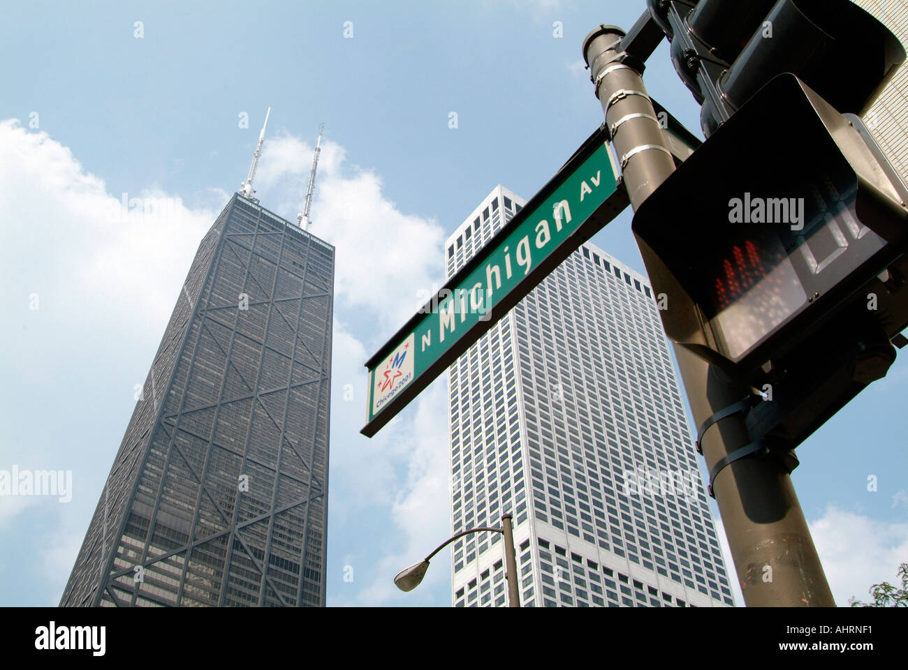 The magnificent mile shopping district in downtown Chicago Illinois ...