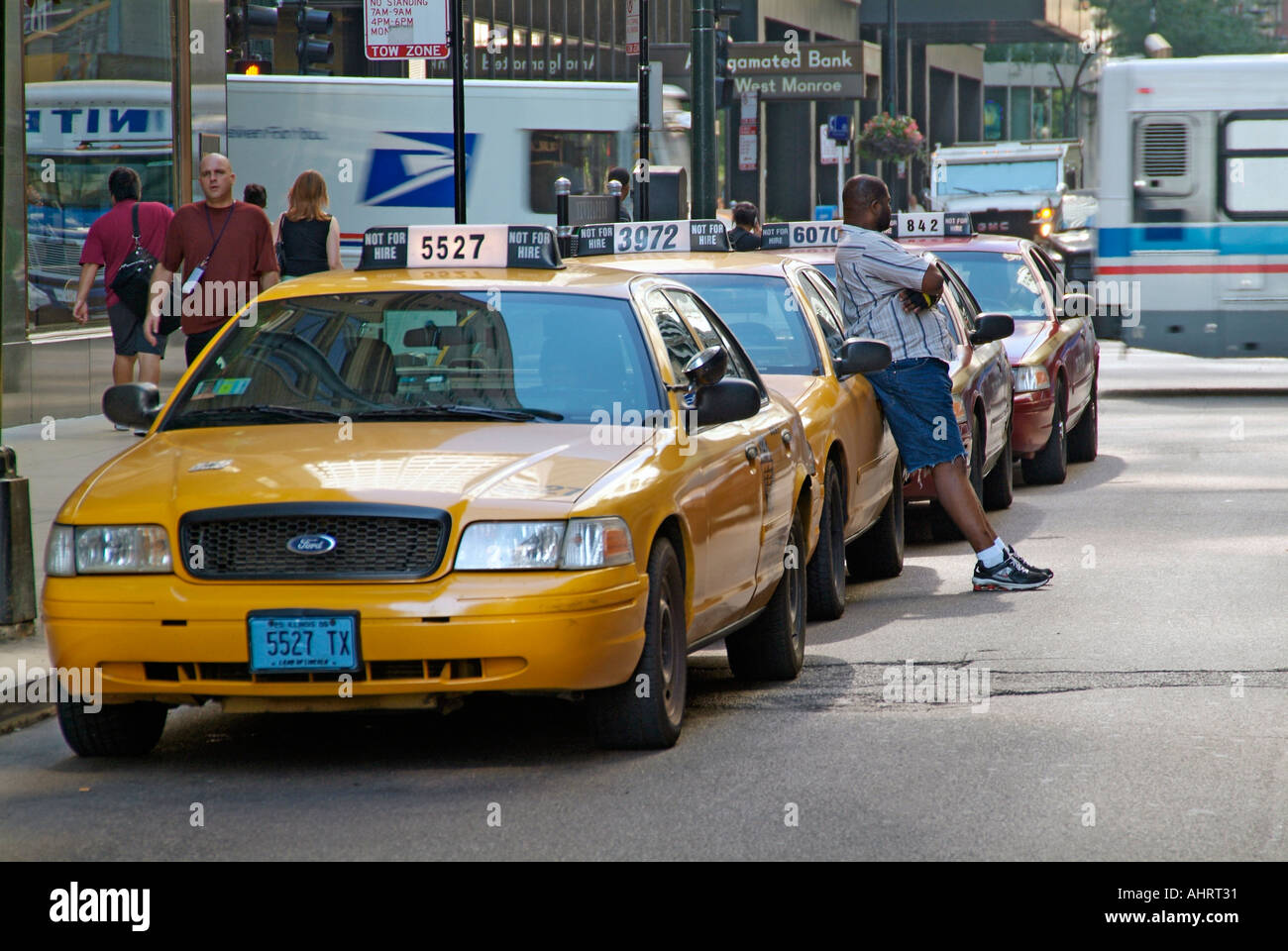 Chicago car transportation hi-res stock photography and images - Alamy