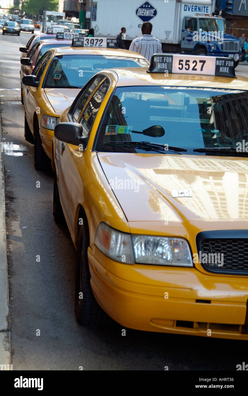 Chicago car transportation hi-res stock photography and images - Alamy