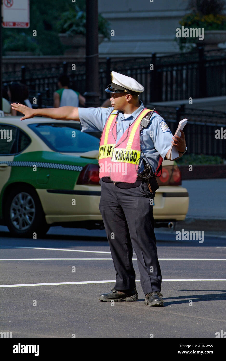 Chicago policeman hi-res stock photography and images - Alamy