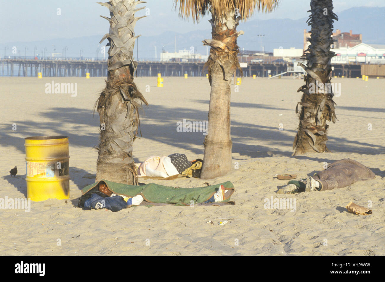Homeless people sleeping at Venice Beach California Stock Photo - Alamy