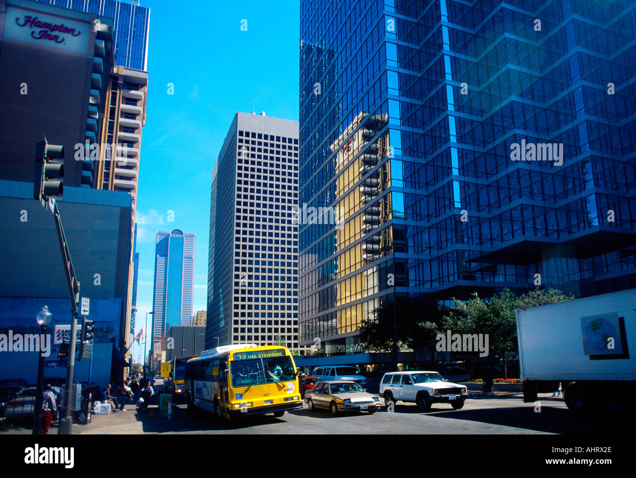 Elm street dallas hi-res stock photography and images - Alamy