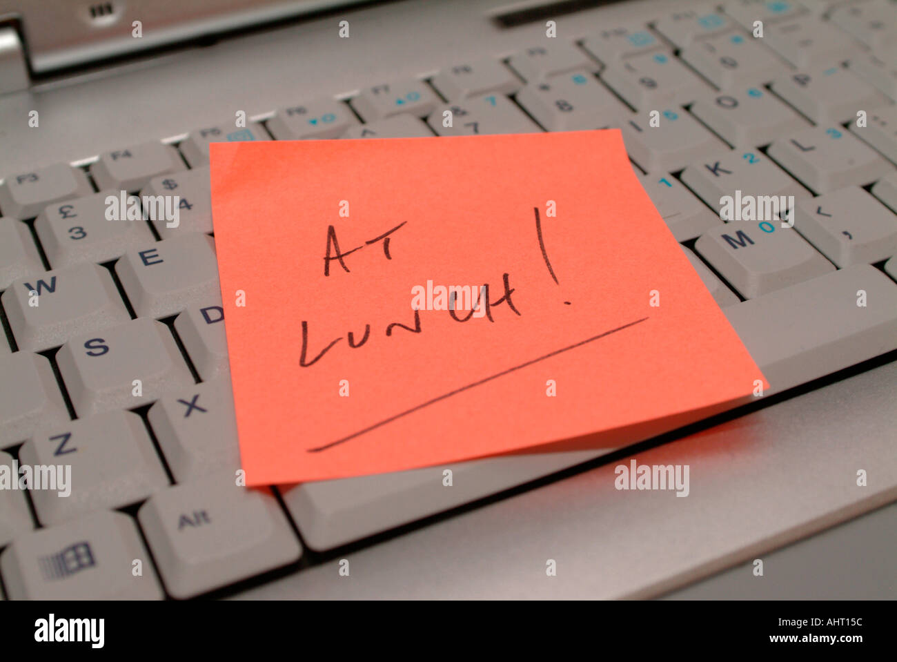 Post it note keyboard computer Stock Photo - Alamy