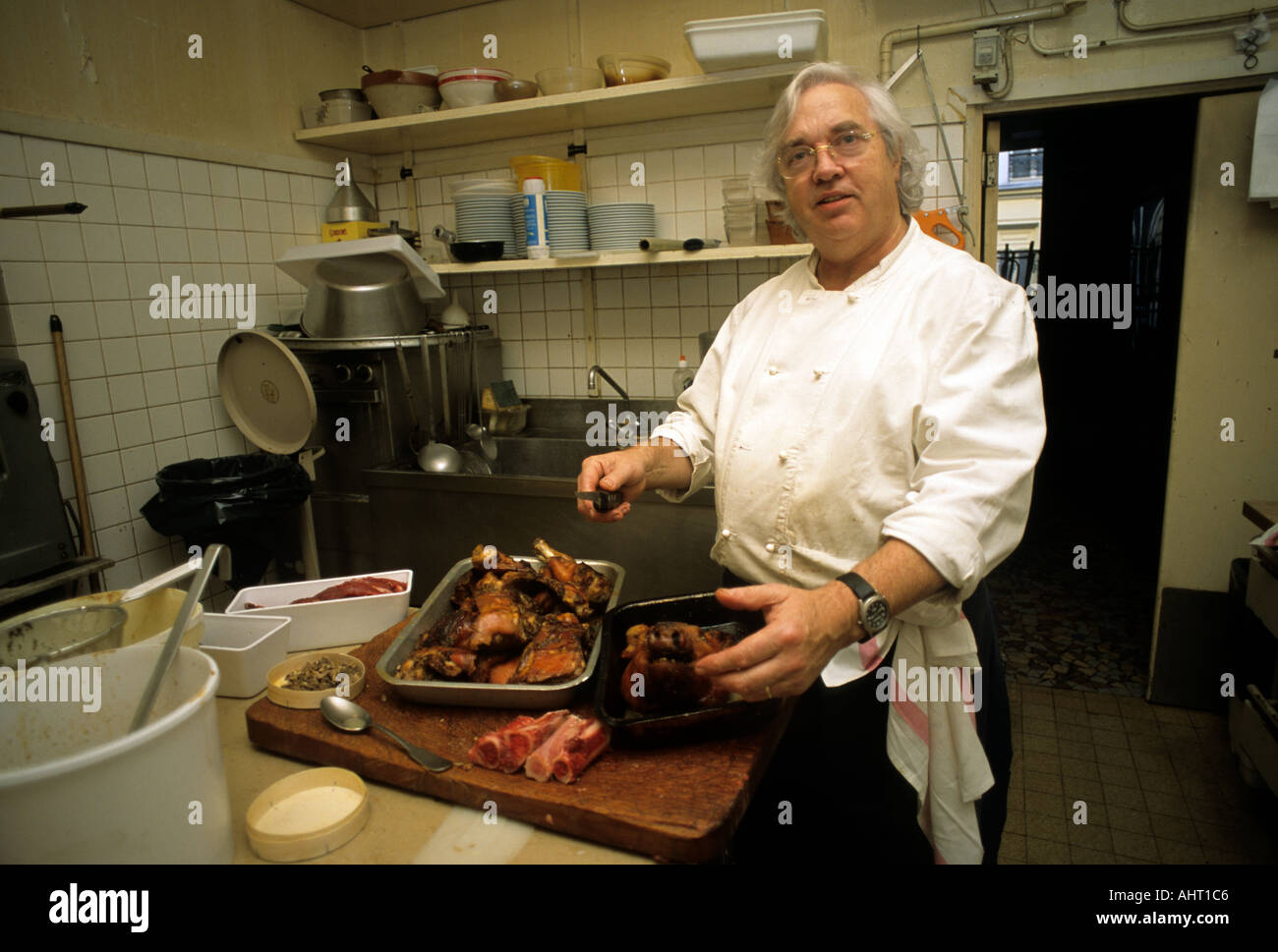 Paris 2002 hi-res stock photography and images - Alamy