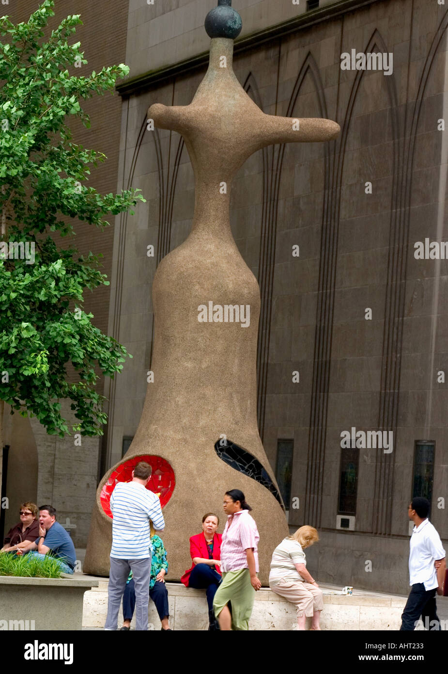 Jean Miro Sculpture of a woman at the Chicago Jewish Temple. Chicago ...