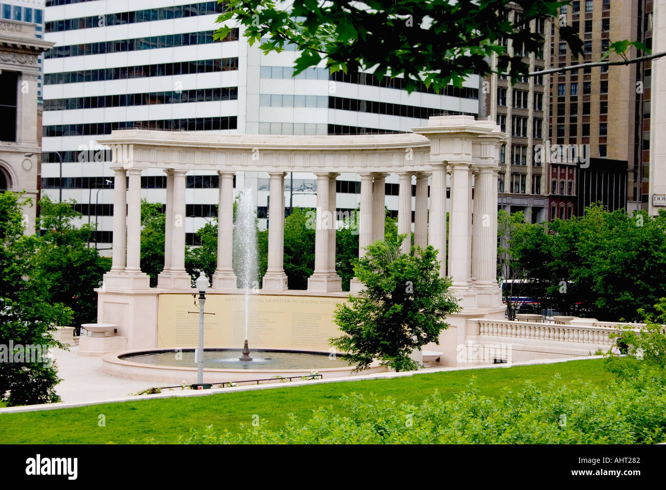 Chicago Millennium Monument in the Millennium Park Colonnade and ...