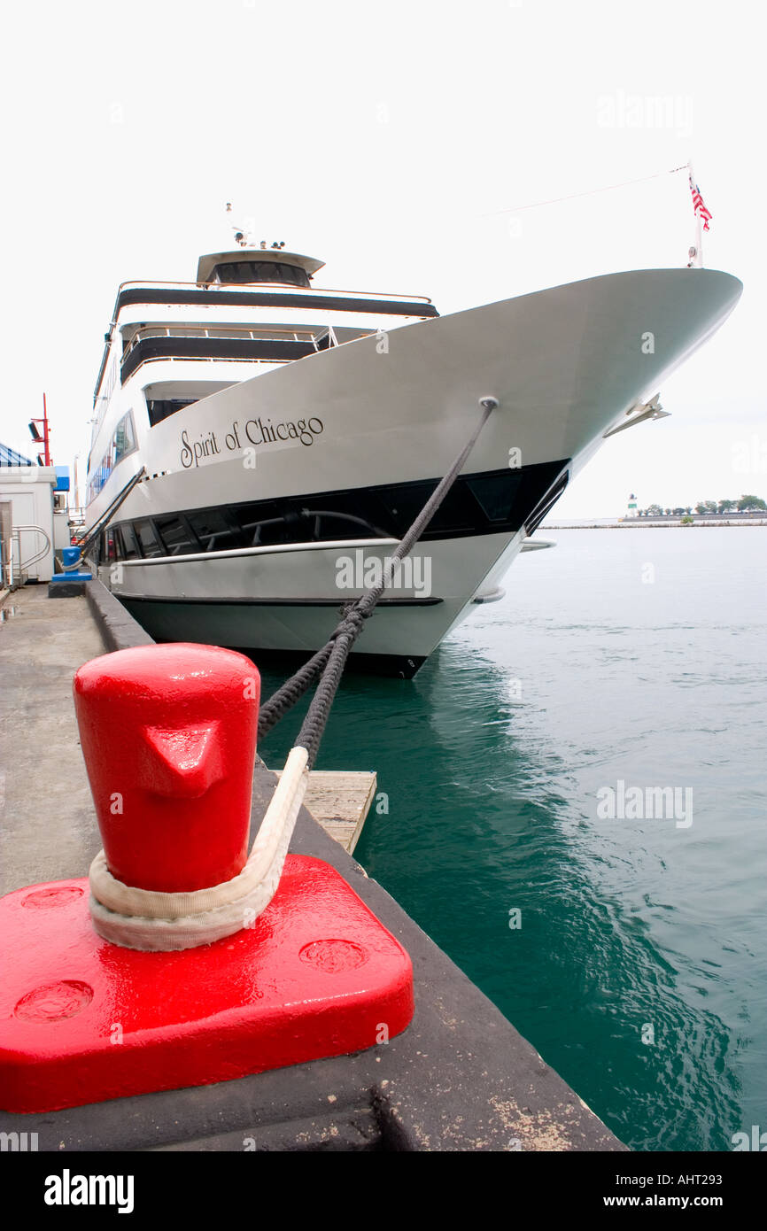 Spirit of chicago navy pier boat ship hi-res stock photography and ...
