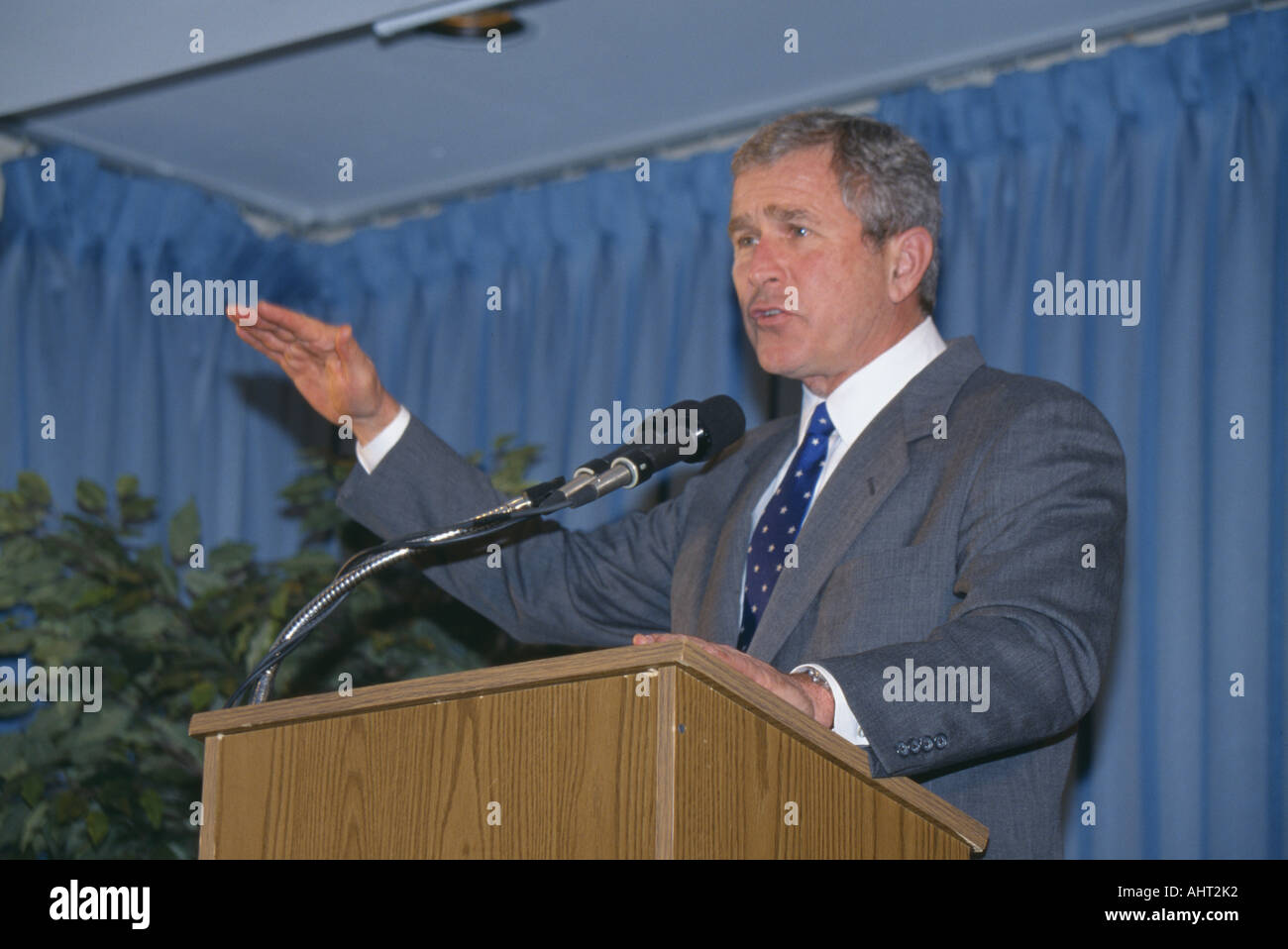 George bush new hampshire presidential hi-res stock photography and ...