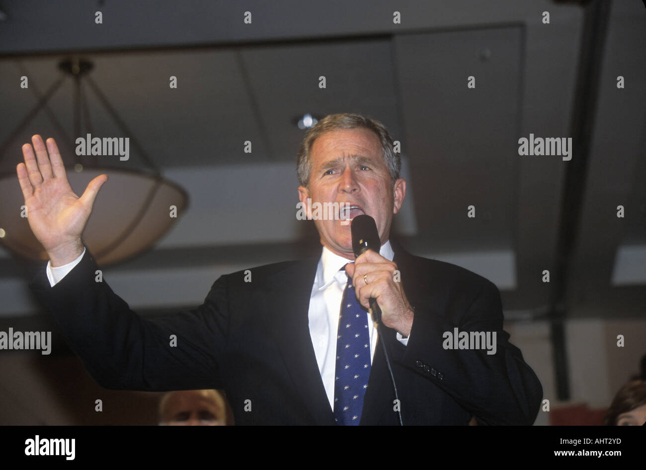 George W Bush speaking at campaign rally Burbank CA in 2000 Stock Photo ...
