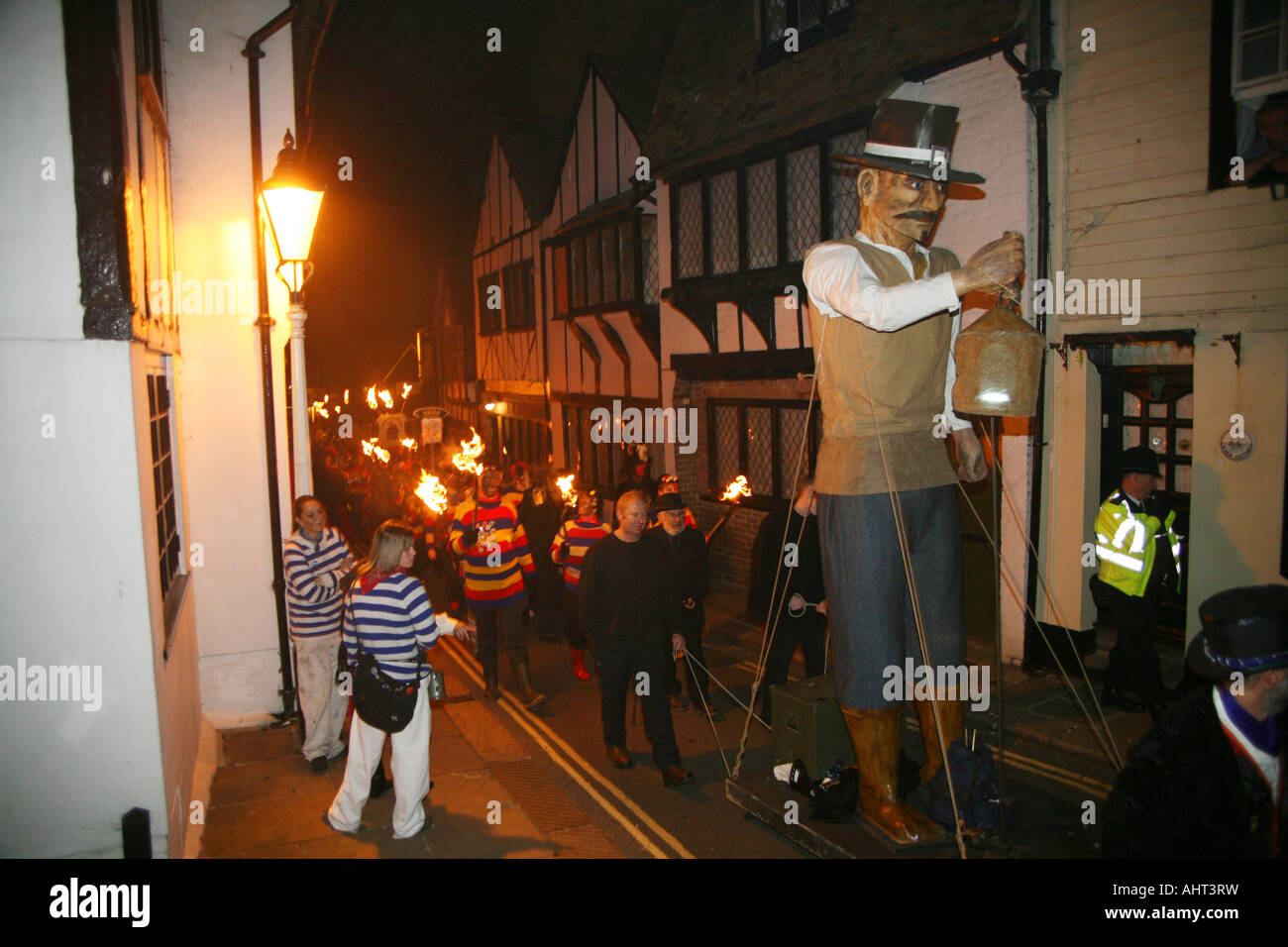Torchlit procession during the Hastings bonfire celebrations Stock ...