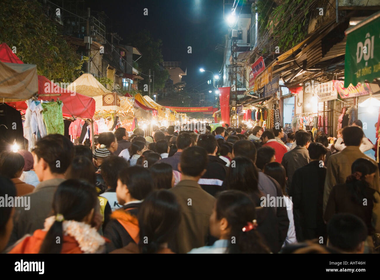 Hang ngang hi-res stock photography and images - Alamy