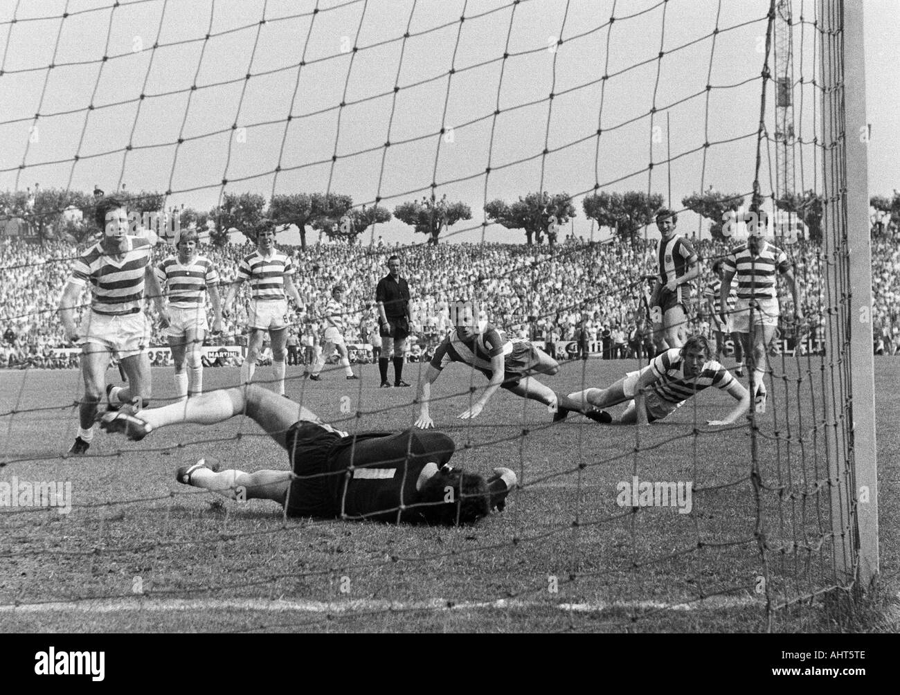 football, Bundesliga, 1970/1971, Wedau Stadium in Duisburg, MSV ...