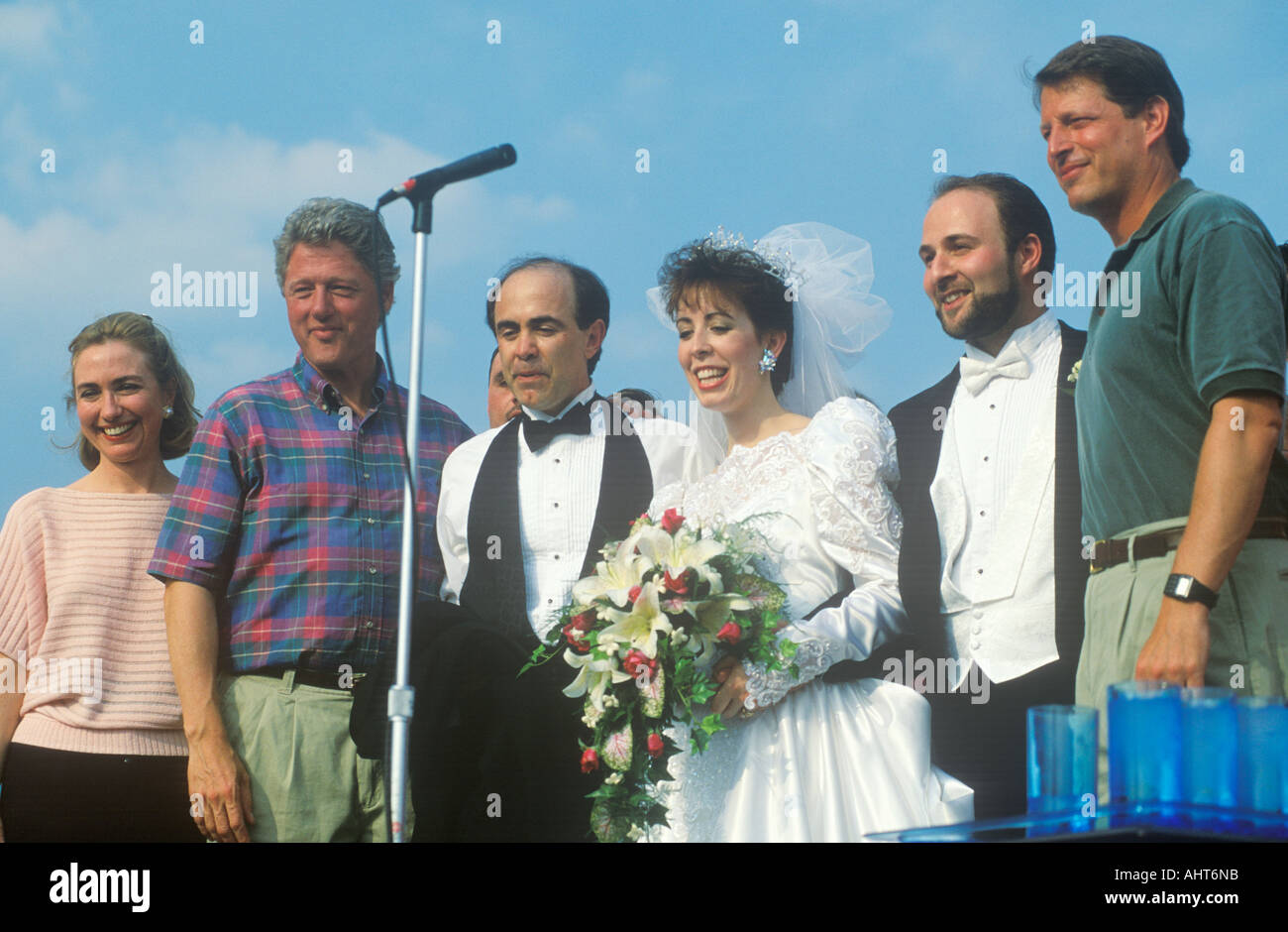 Young Hillary And Bill Clinton Wedding