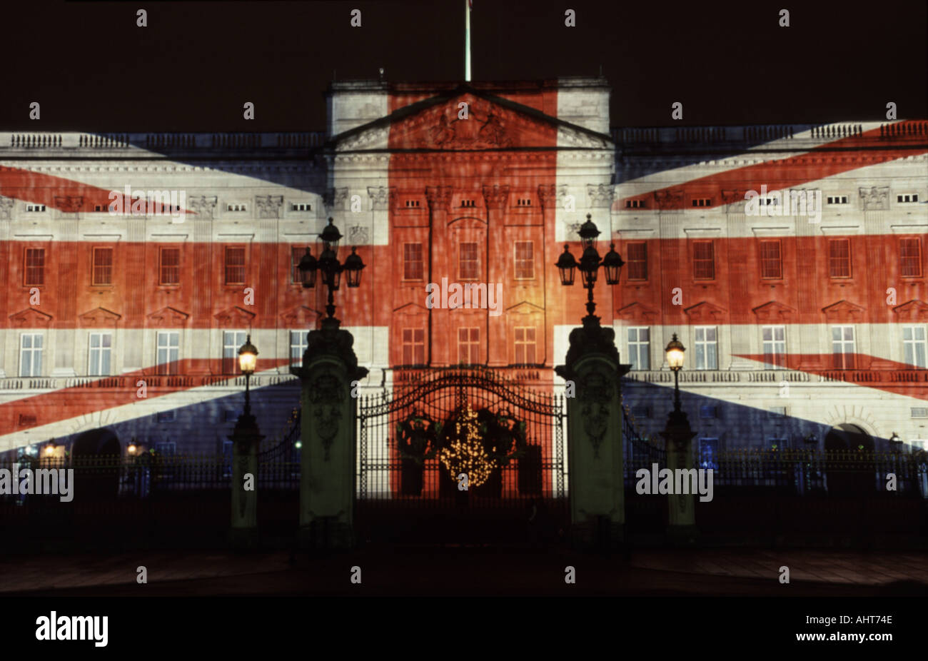 Union Jack projected on Buckingham Palace Stock Photo - Alamy