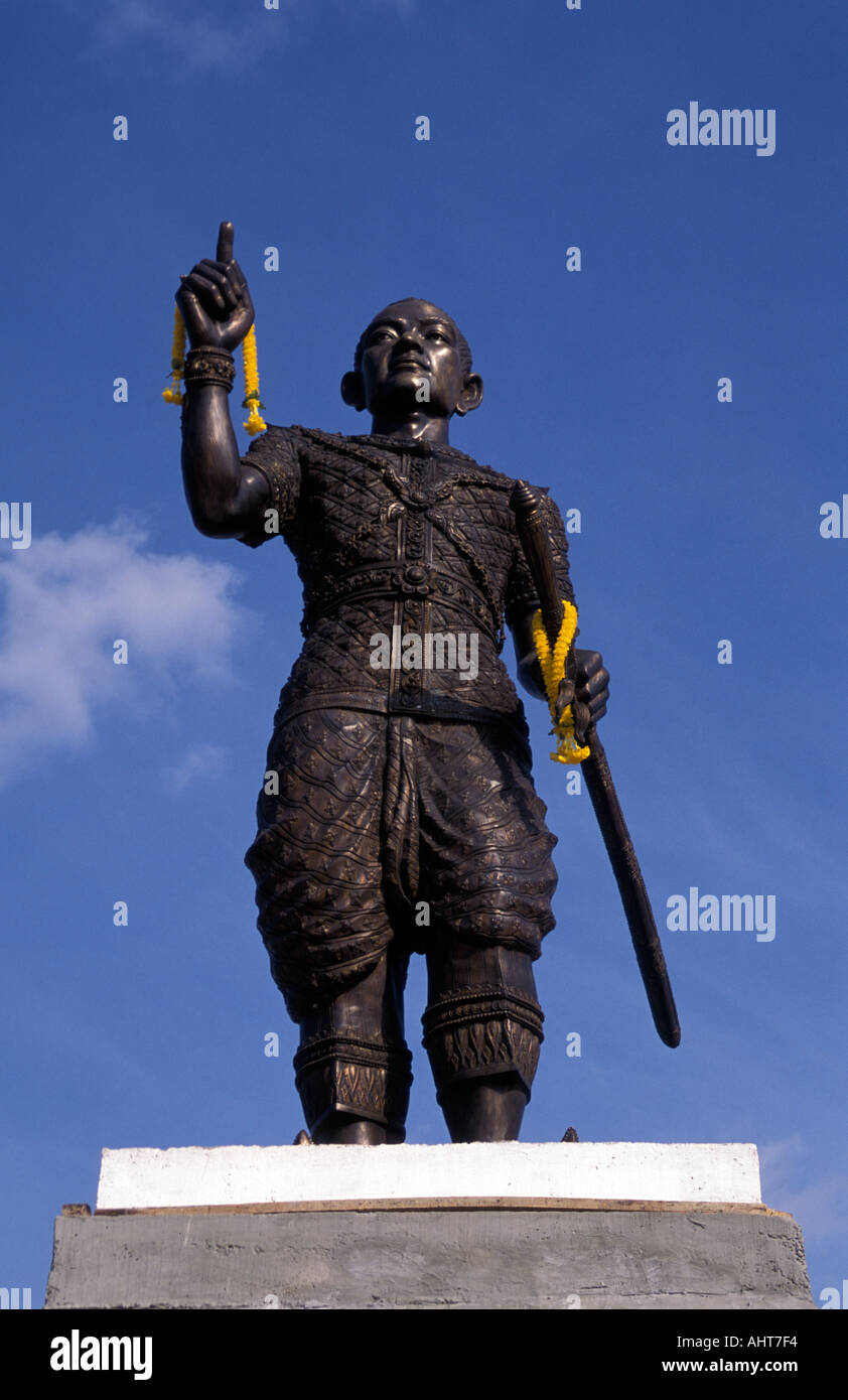 Laos Vientiane Fa Ngum Statue Stock Photo - Alamy