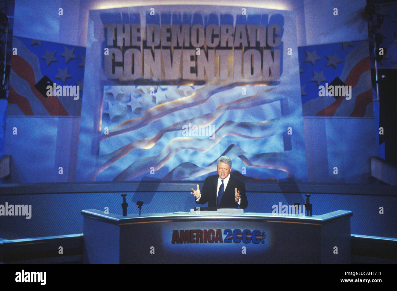 Democratic Convention at Staples Center Former President Bill Clinton s ...