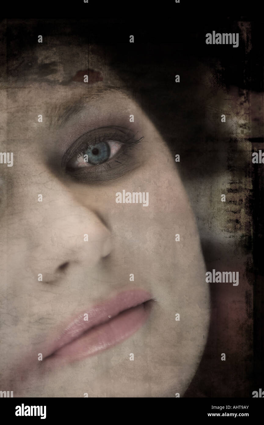 Dead woman hi-res stock photography and images - Alamy