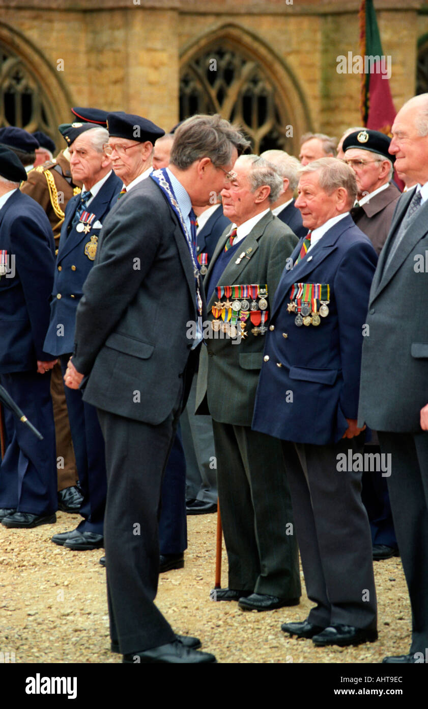 Old soldiers parade hi-res stock photography and images - Alamy