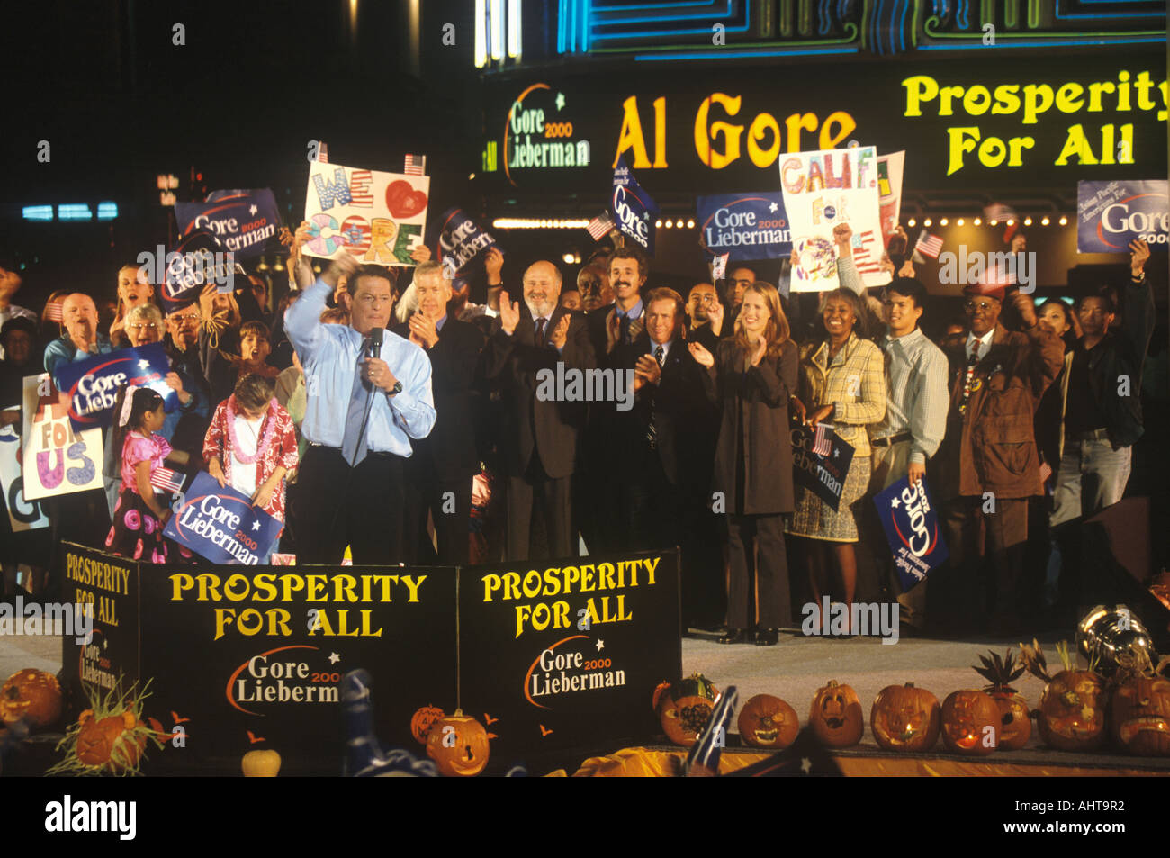 Al gore 2000 hi-res stock photography and images - Alamy