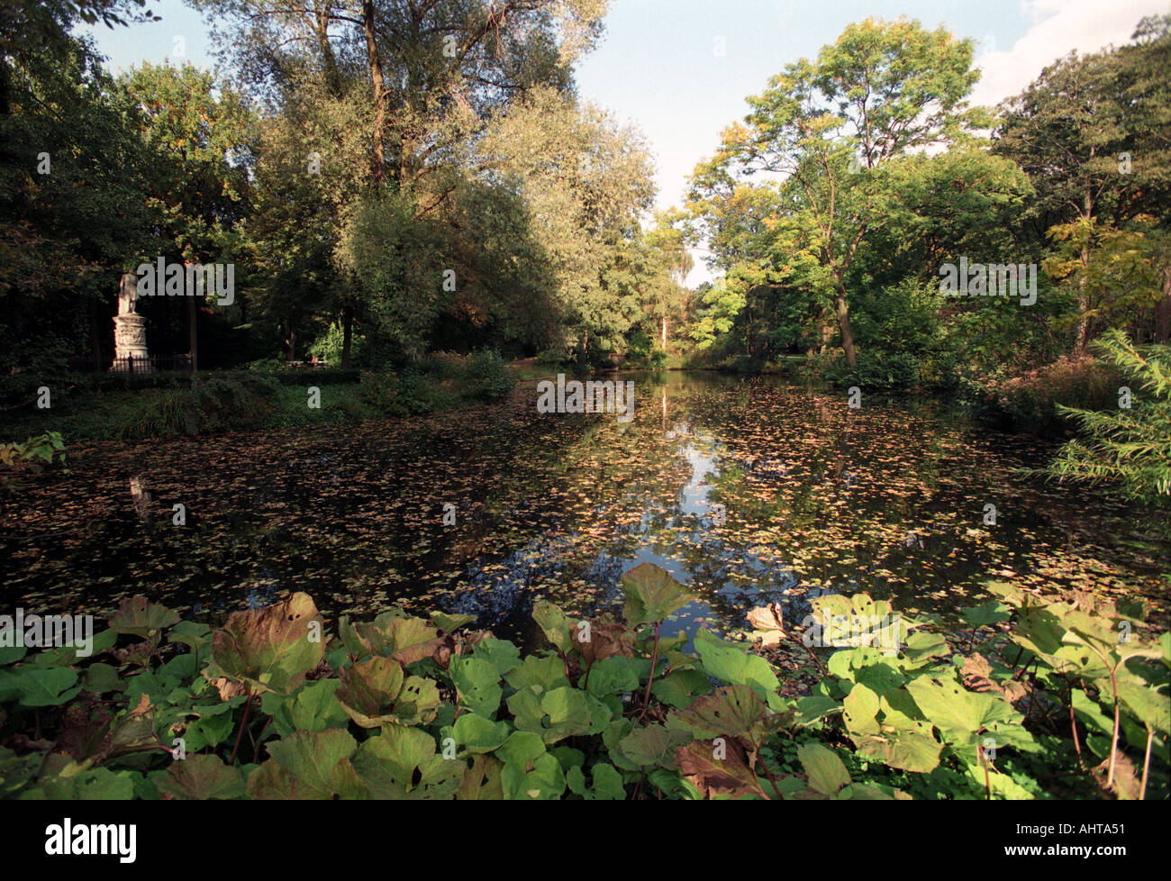 Pond in the Tiergarten Berlin Stock Photo - Alamy