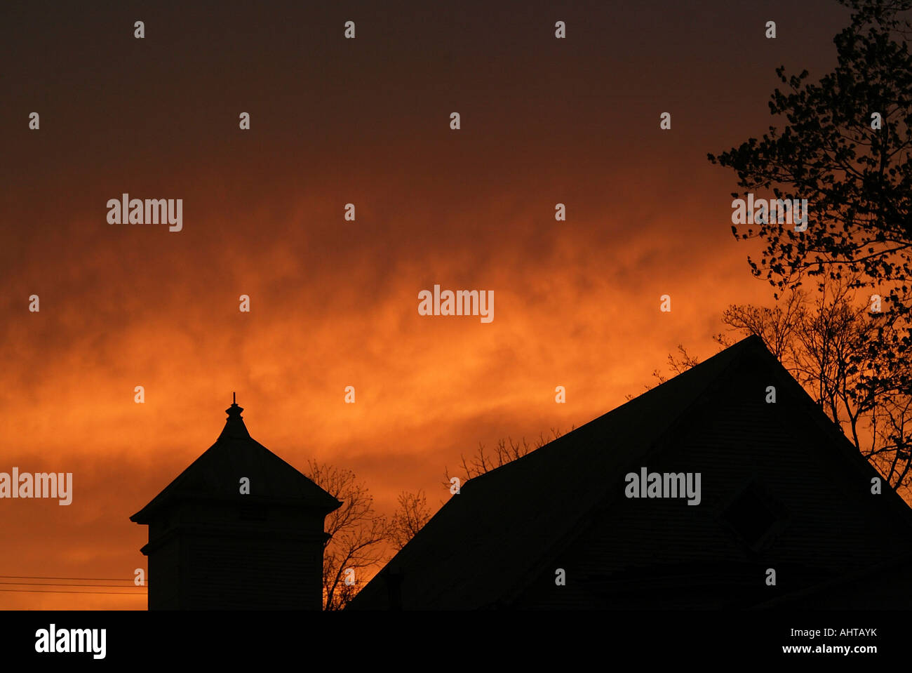 Sunset in Boyd Kentucky over the Boyd Methodist Church Stock Photo - Alamy